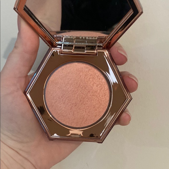 Fenty Beauty | Makeup | Fenty Beauty Diamond Bomb Allover Diamond Veil ...